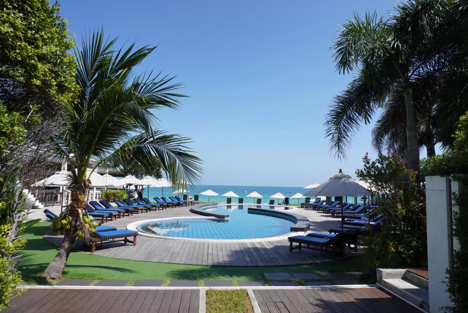 KC Beach Club & Pool Villas - Official Website